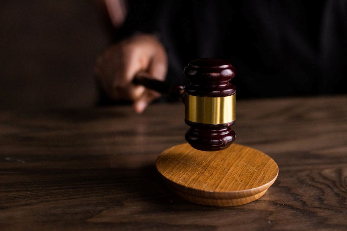 SCOTUS ‘Benchslaps’ Recalcitrant Federal District Court Judge
